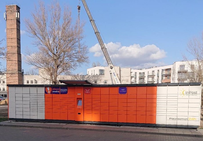 Paczkomat WAW103A Kolorowa 19 Warszawa | InPost
