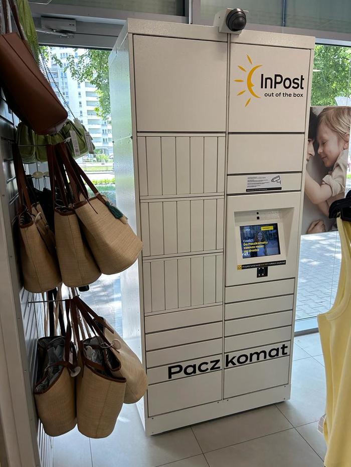 Paczkomat WAW25HP Grójecka 194 Warszawa | InPost